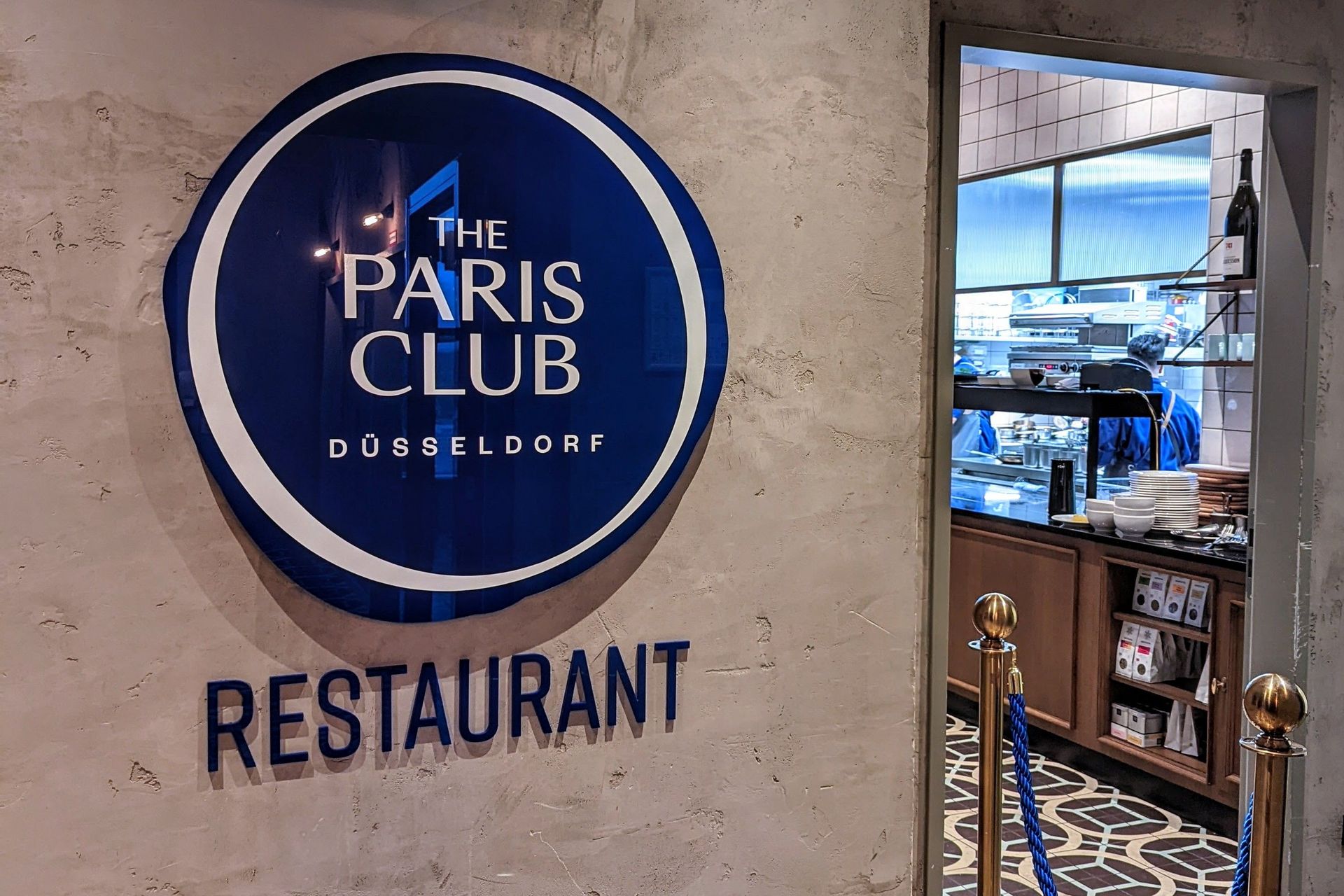 The Paris Club Düsseldorf stellt neue Speisekarte und innovative vegane ...